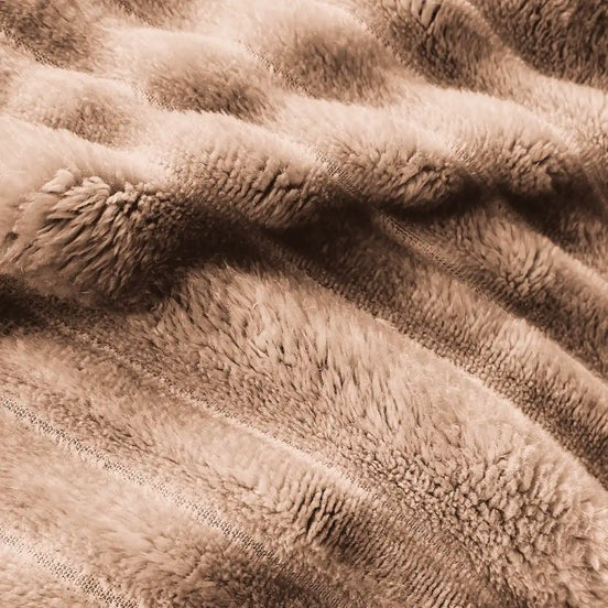 Cobertores | Ligeros, Térmicos y Suaves para tu Descanso | Regina